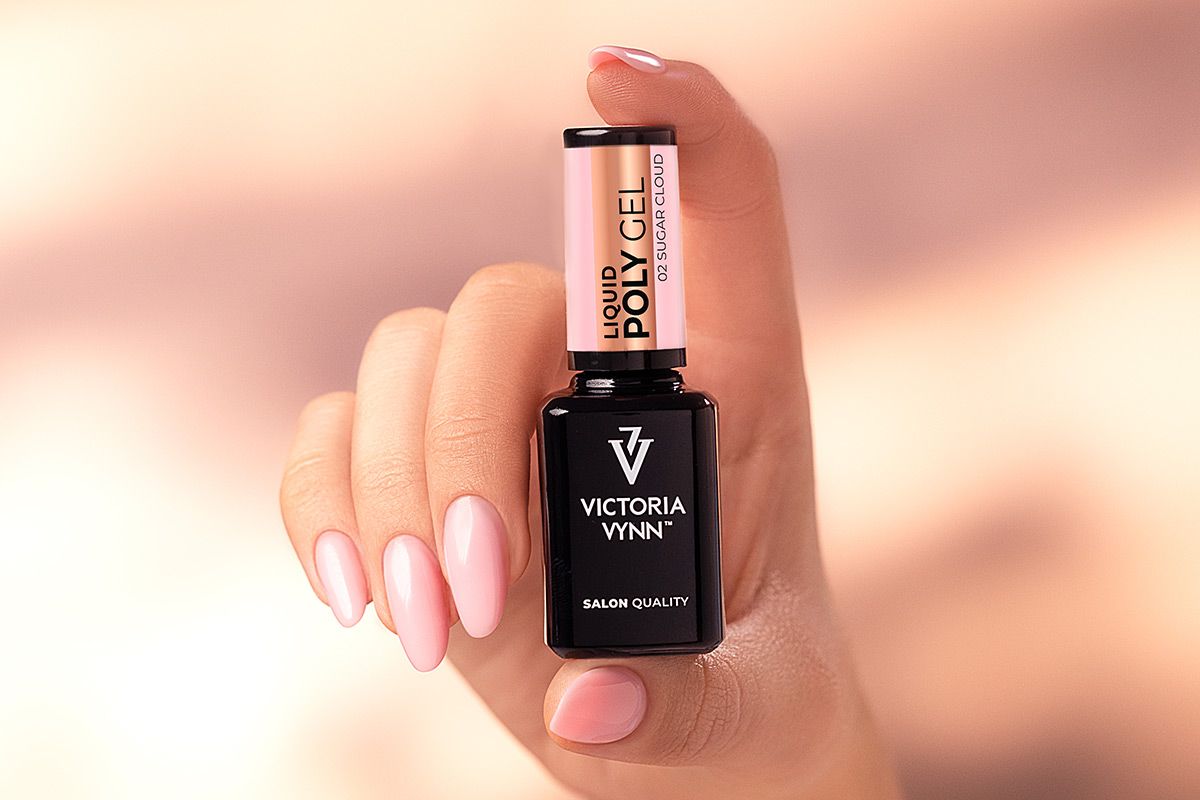 LIQUID POLY GEL 02 SUGAR CLOUD 15ml – Victoria Vynn Slovenija – Official