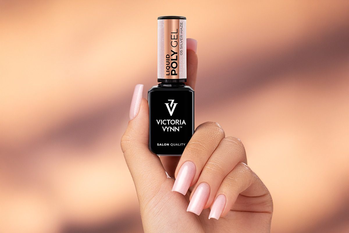 LIQUID POLY GEL 05 SILVER HAZE 15ml – Victoria Vynn Slovenija – Official